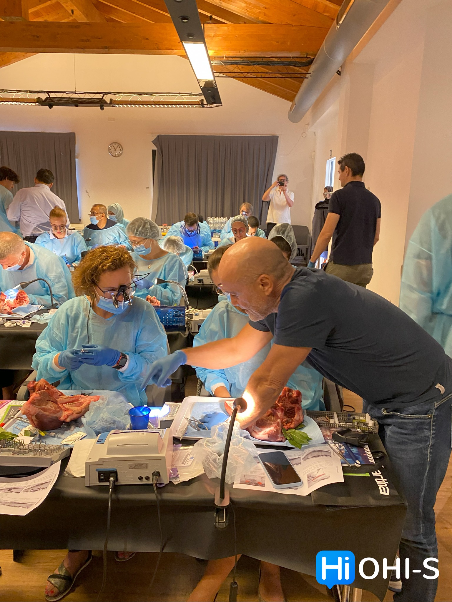 Reconstructive periodontal and plastic surgery in the aesthetic zone ...